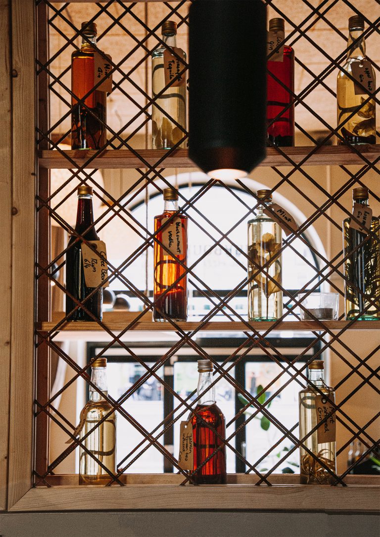Rum Pflaumen Rum Wein Pflaumen - HOUSE NO 44